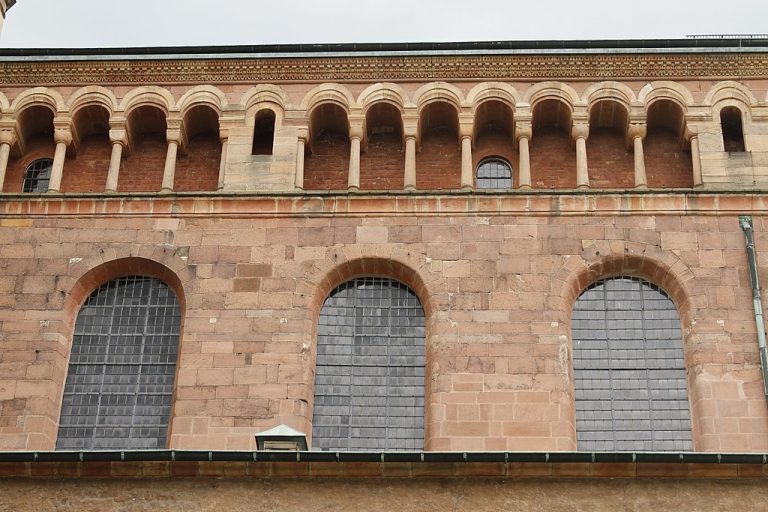 Romanesque Architecture and the Top 15 Romanesque Buildings ...