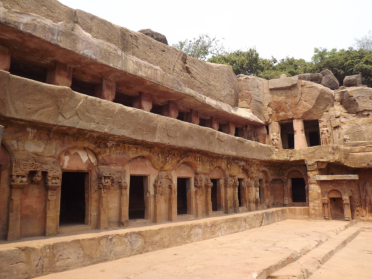 16 Greatest Rock Cut Architecture Examples - Architecture of Cities