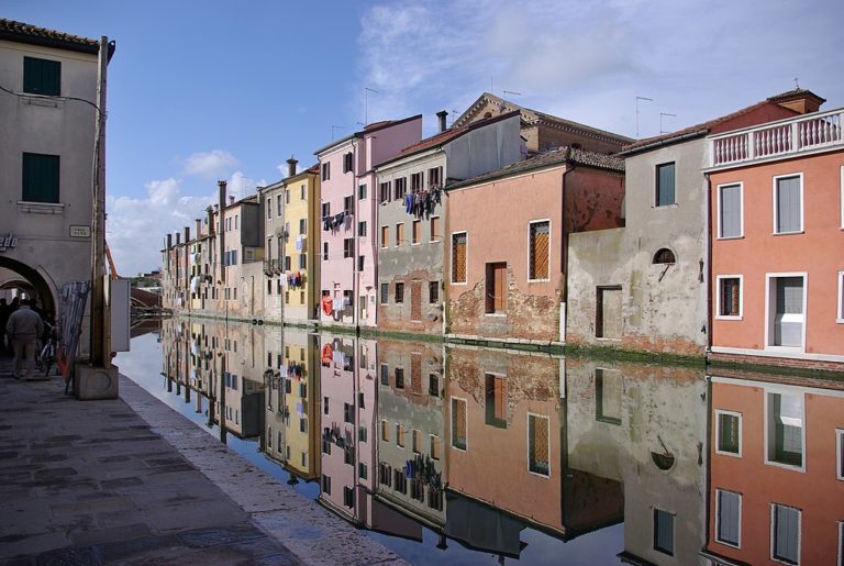 Venetian Cities and Venetian Architecture - Architecture of Cities