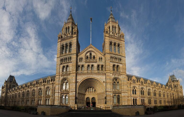 Top 15 Examples of Romanesque Revival Architecture - Architecture of Cities