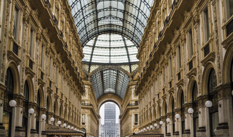 Top 25 Examples of Renaissance Revival Architecture - Architecture of ...